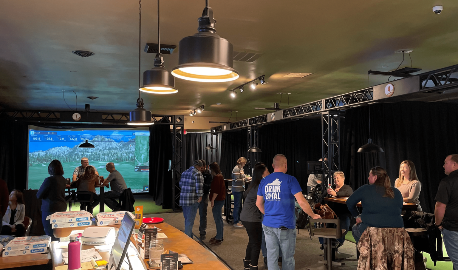 Rates & Booking – Divots Golf – Sport of Indoor Virtual Golf